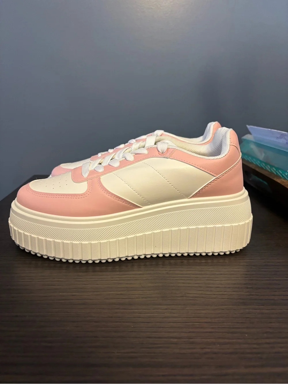 Liliana | Shoes | Liliana White And Blush Pink Chunky Sneakers | Poshmark